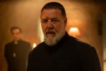 Russell Crowe Net Worth: His Age, Family Life, and Height - English Loom